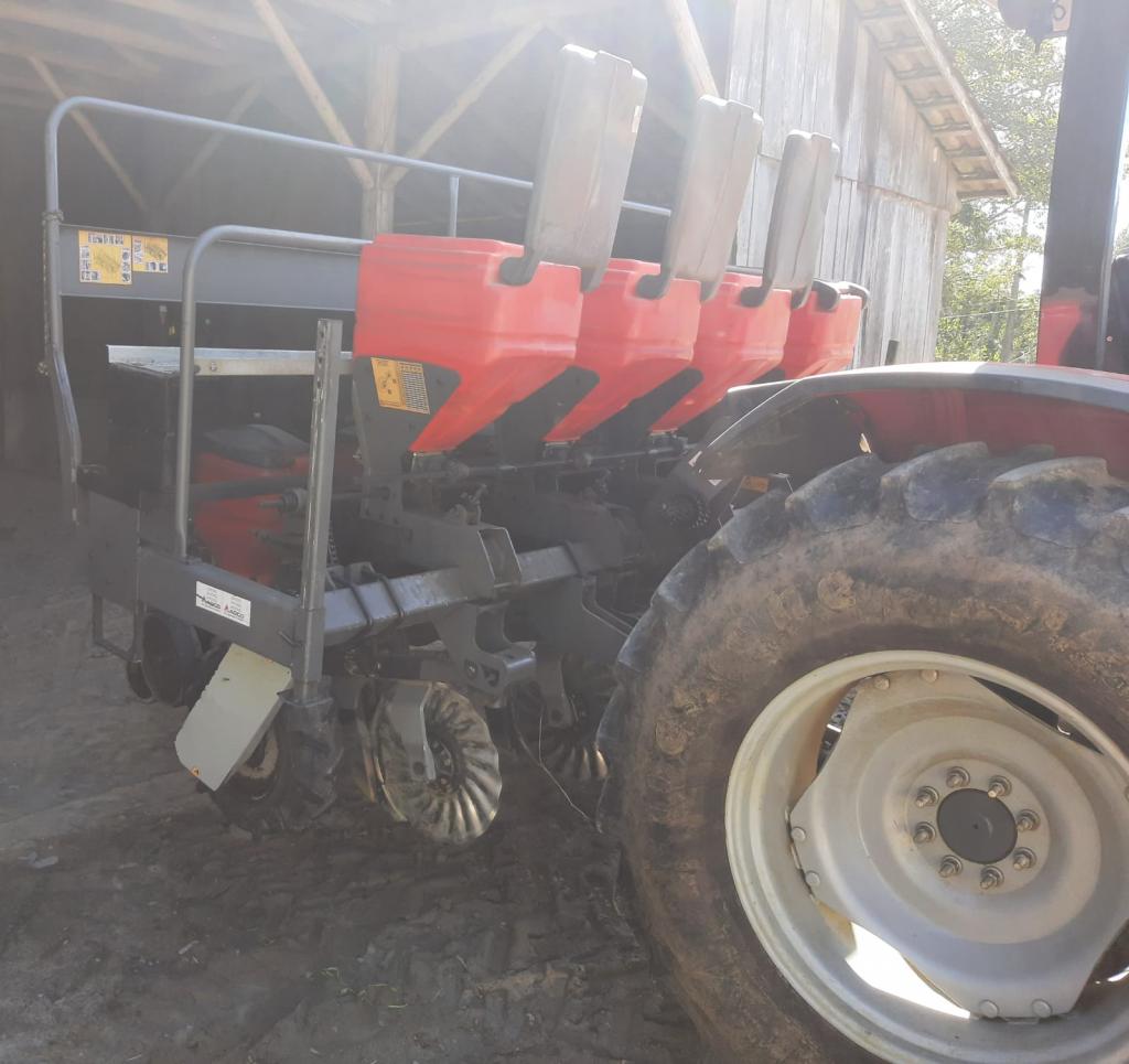 PLANTADEIRA 4 LINHAS MF 106 | Agro22
