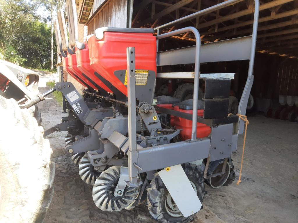 PLANTADEIRA 4 LINHAS MF 106 | Agro22