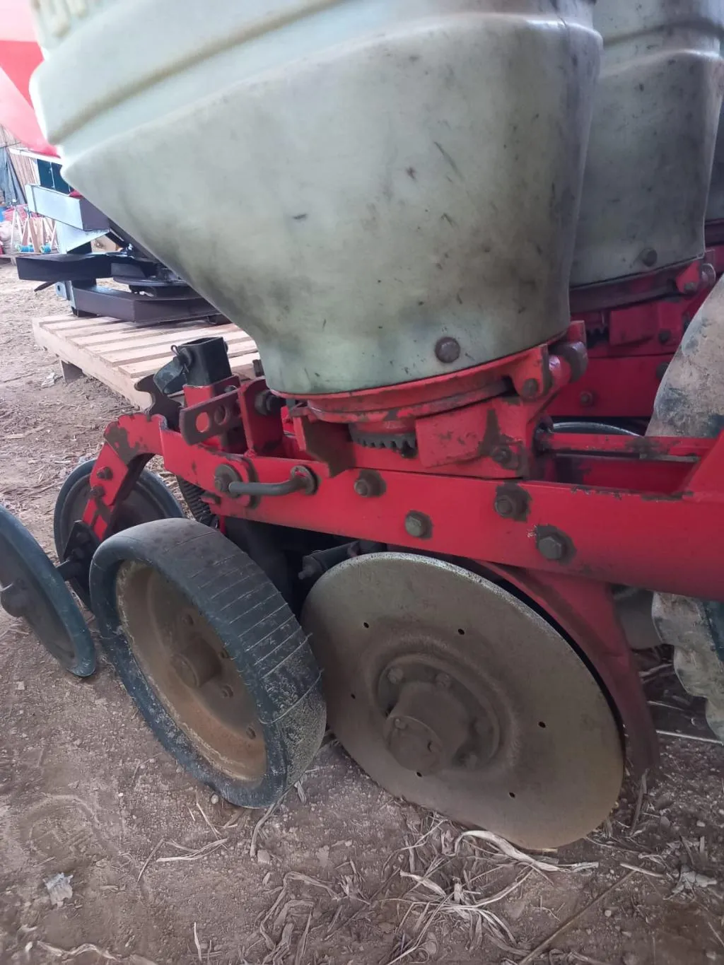 PLANTADEIRA PLANTI CENTER 7 LINHAS PC-7/4 | Agro22