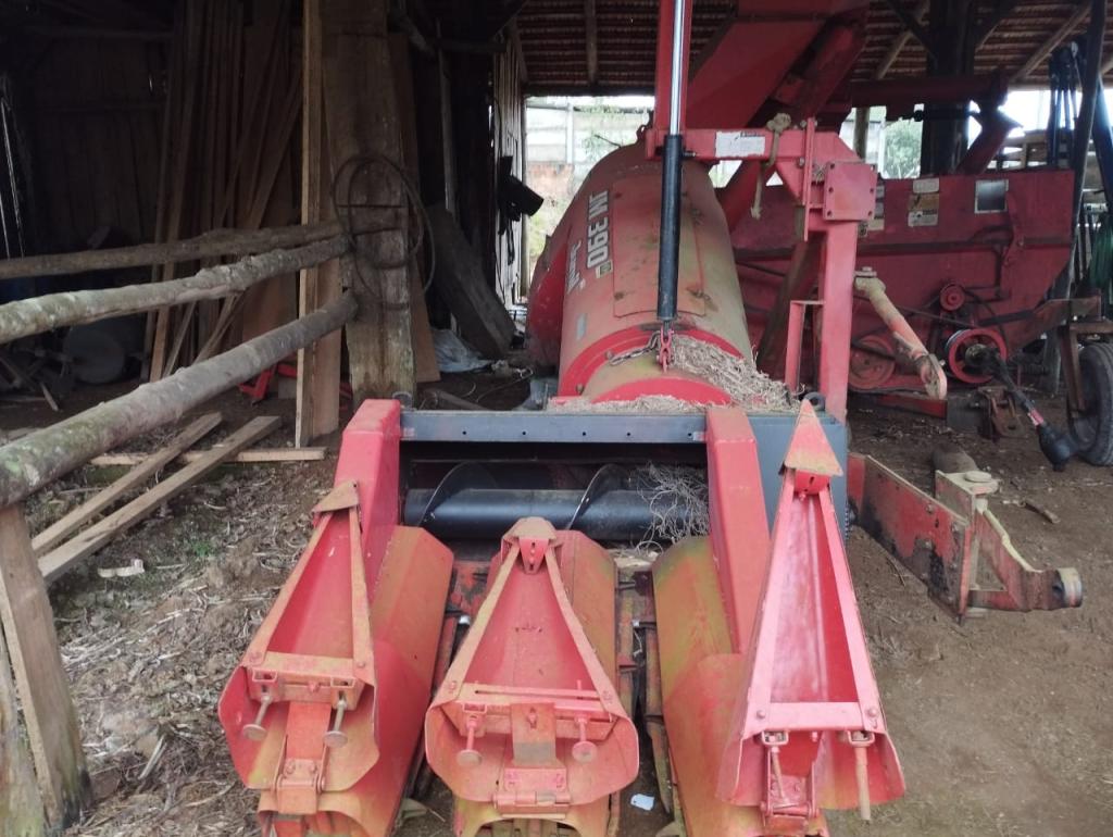 COLHEDEIRA DE MILHO JM 390 JUMIL DUAS LINHAS | Agro22