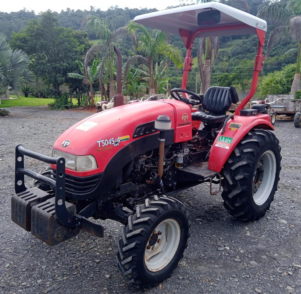 Trator 4x4 Tramontini motor 04 cilindros 50cv - Revisado | Agro22